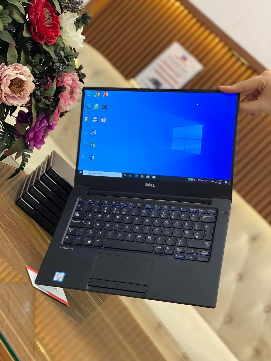 Dell LATITUDE E7370 3K CẢM ỨNG NHẬP MỸ NGUYÊN ZIN MỚI 99% - TRANG ANH